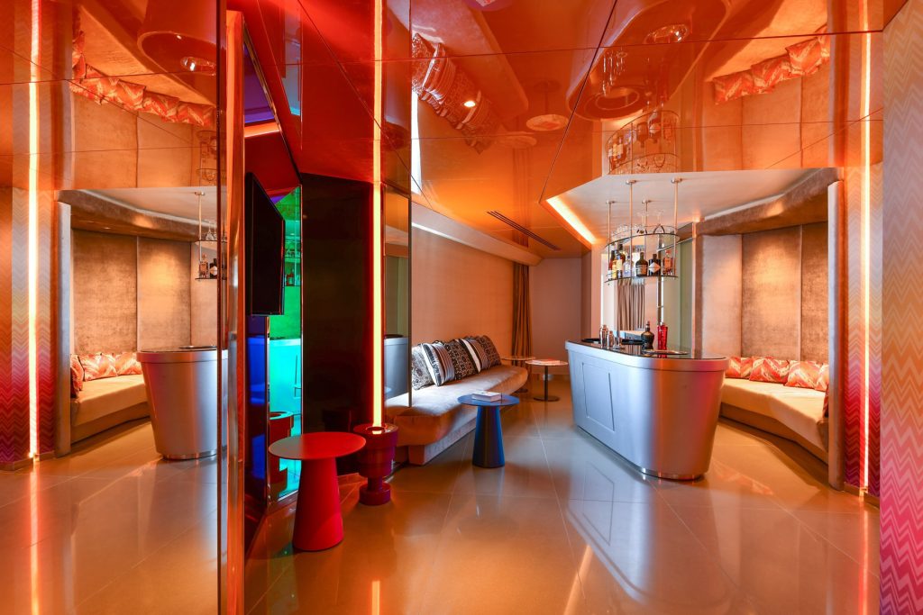 W Amman Hotel – Amman, Jordan – WOW Suite Lounge – TRAVOH