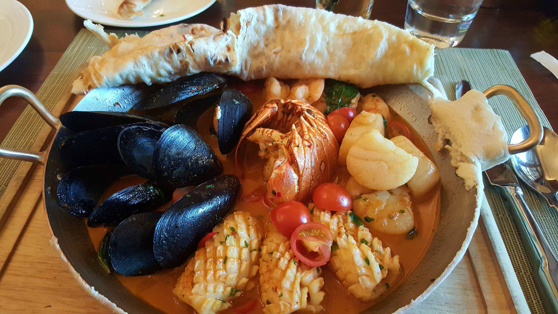 The St. Regis Abu Dhabi Hotel – Abu Dhabi, United Arab Emirates ...