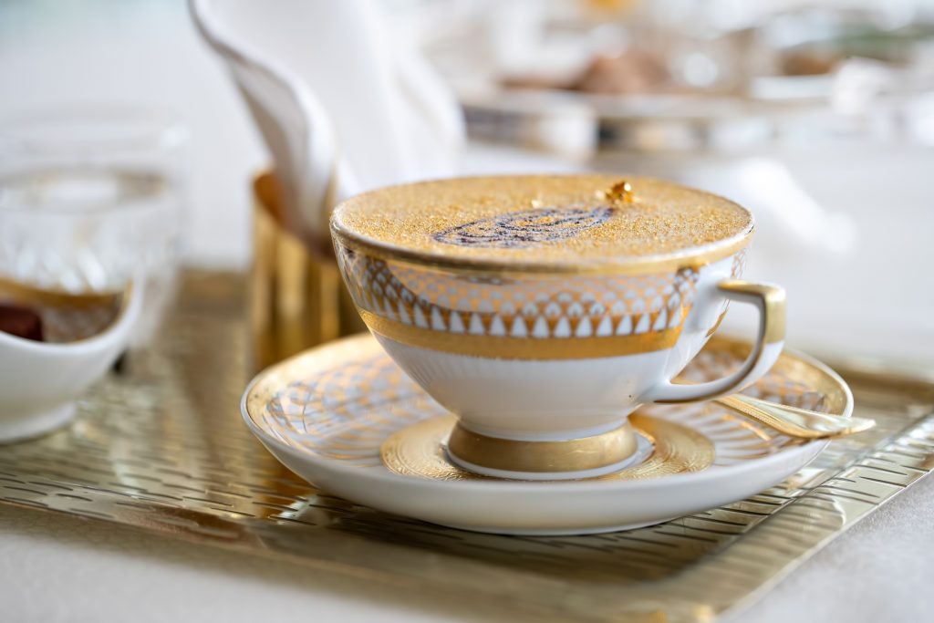 Burj Al Arab Jumeirah Hotel – Dubai, UAE – 24 Carat Gold Cappuccino ...