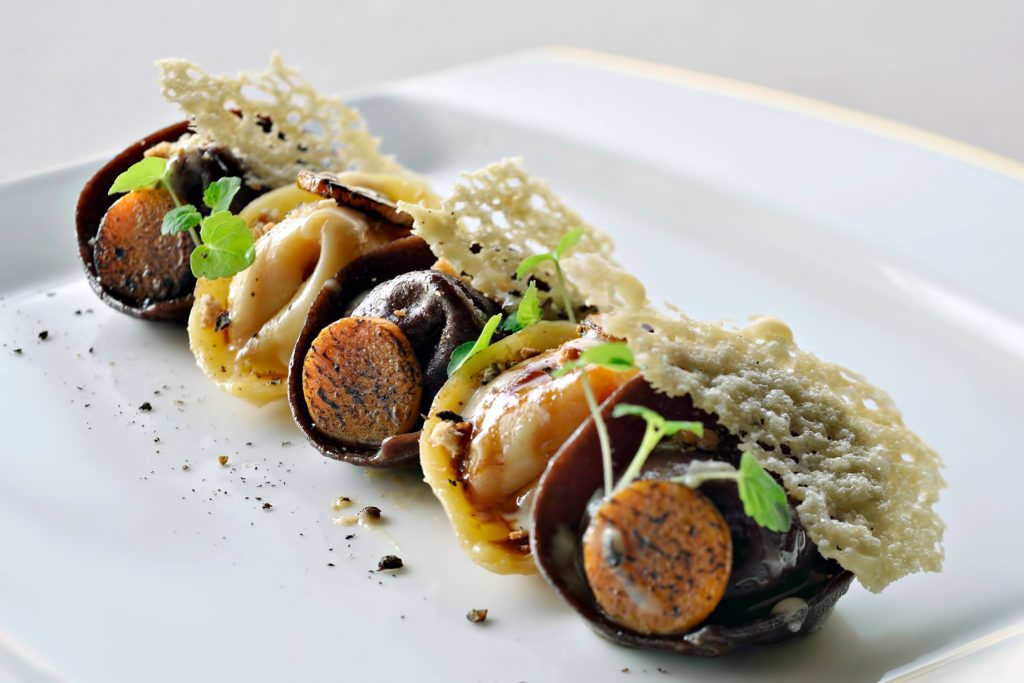 Armani Hotel Dubai – Burj Khalifa, Dubai, UAE – Armani Deli Culinary ...