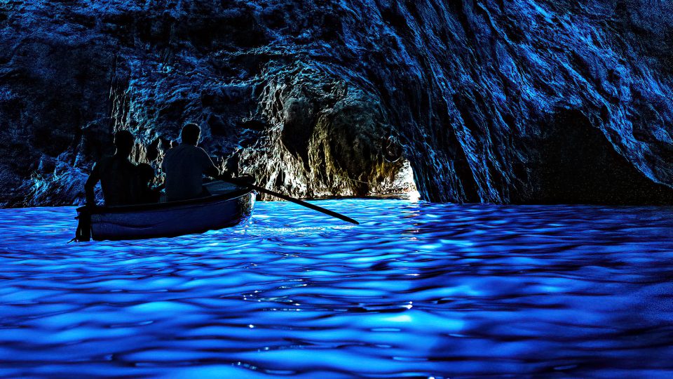 Discover The Blue Grotto – The Island of Capri, Italy – TRAVOH