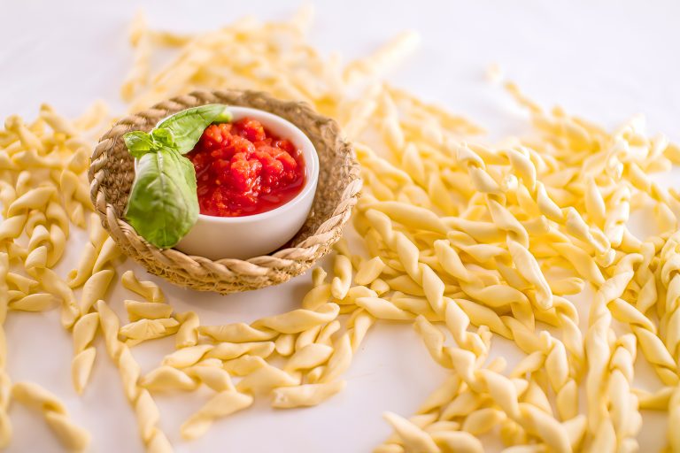 Italian Handmade Pasta Fusilli al Ferretto – TRAVOH